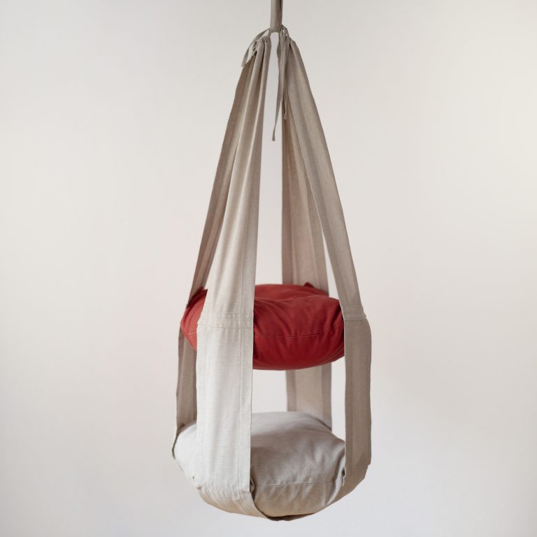 The Double Cat Swing - Cattacraft - Cozy Fun for Two Cats!