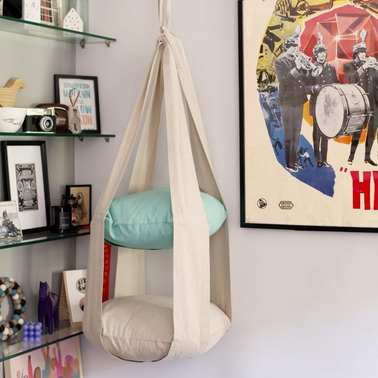 The Double Cat Swing - Cattacraft - Cozy Fun for Two Cats!