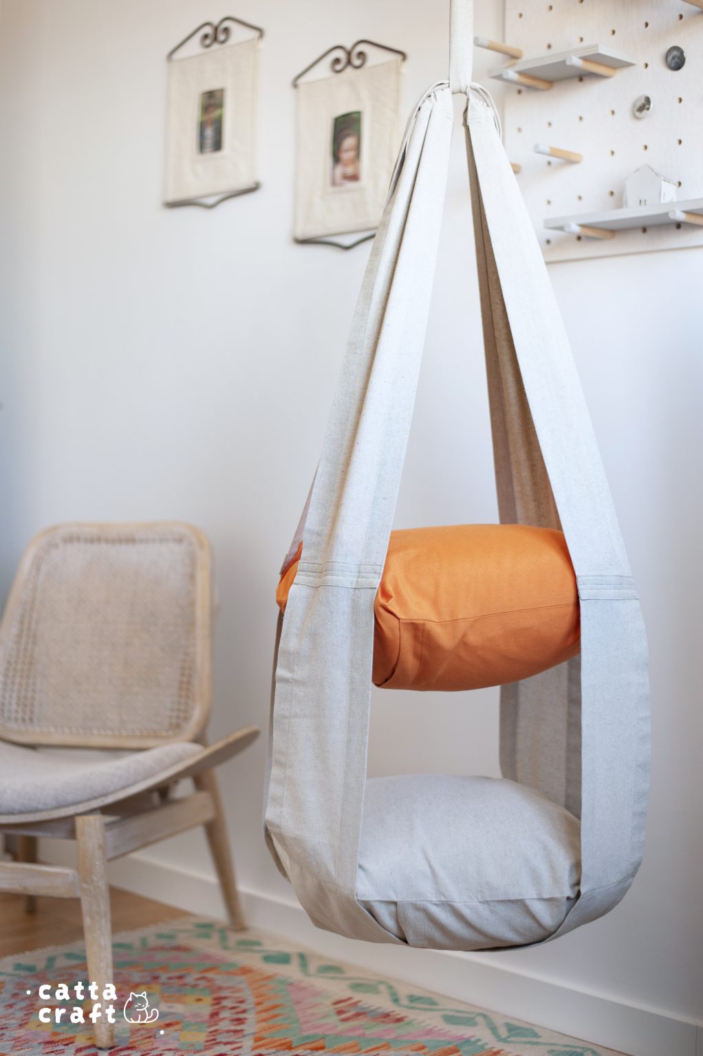 The Double Cat Swing - Cattacraft - Cozy Fun for Two Cats!